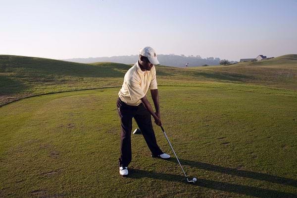 Sakabula Golf Course looks onto the uKhahlamba-Drakensberg mountains ...