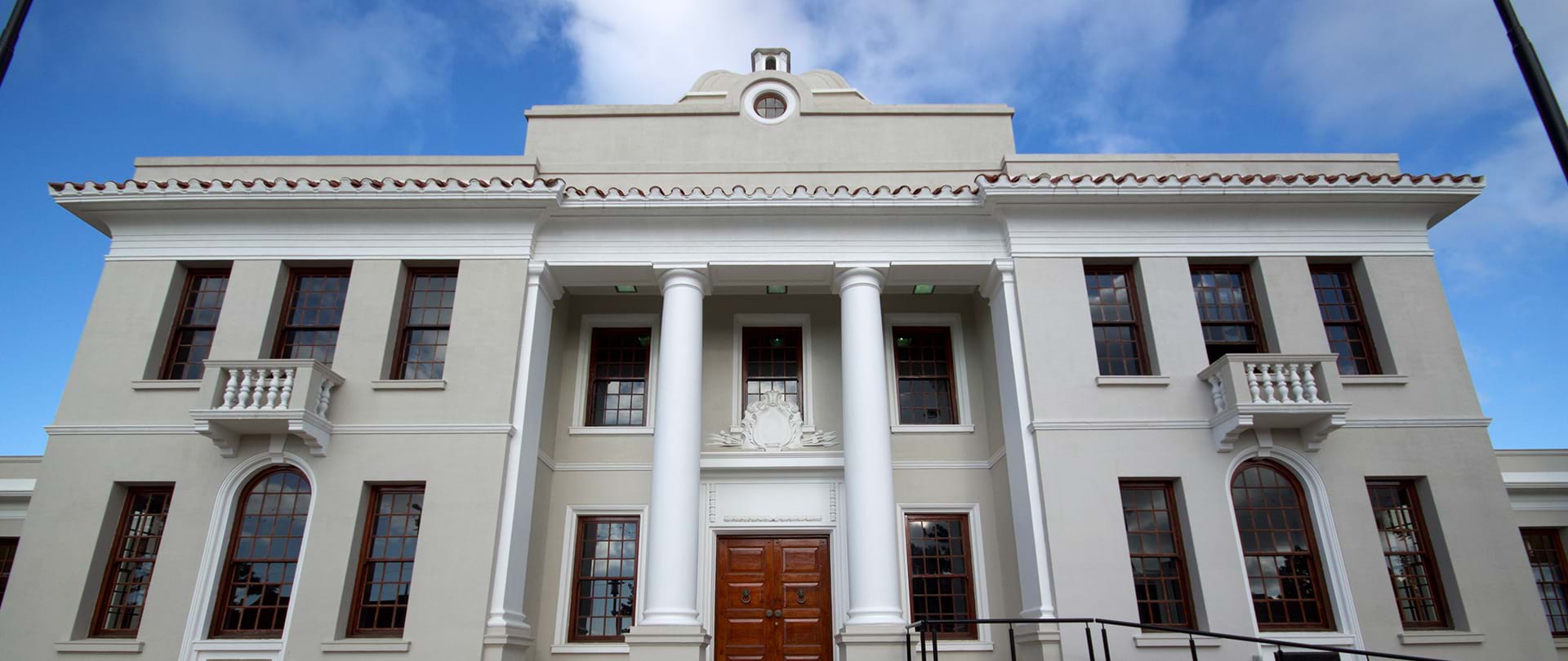 The Bhunga Building - Home of the Nelson Mandela Museum in Mthatha ...