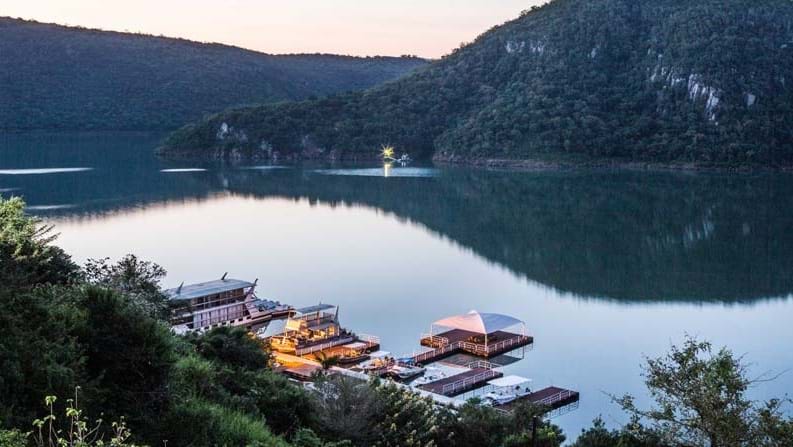 For the ultimate fishing safari, rent a houseboat on Lake Jozini in the ...