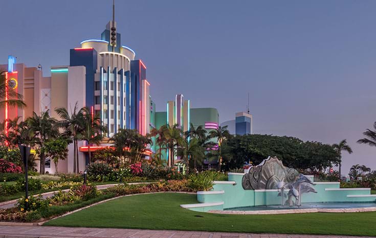 Suncoast Casino and Entertainment World is in Durban (GL)